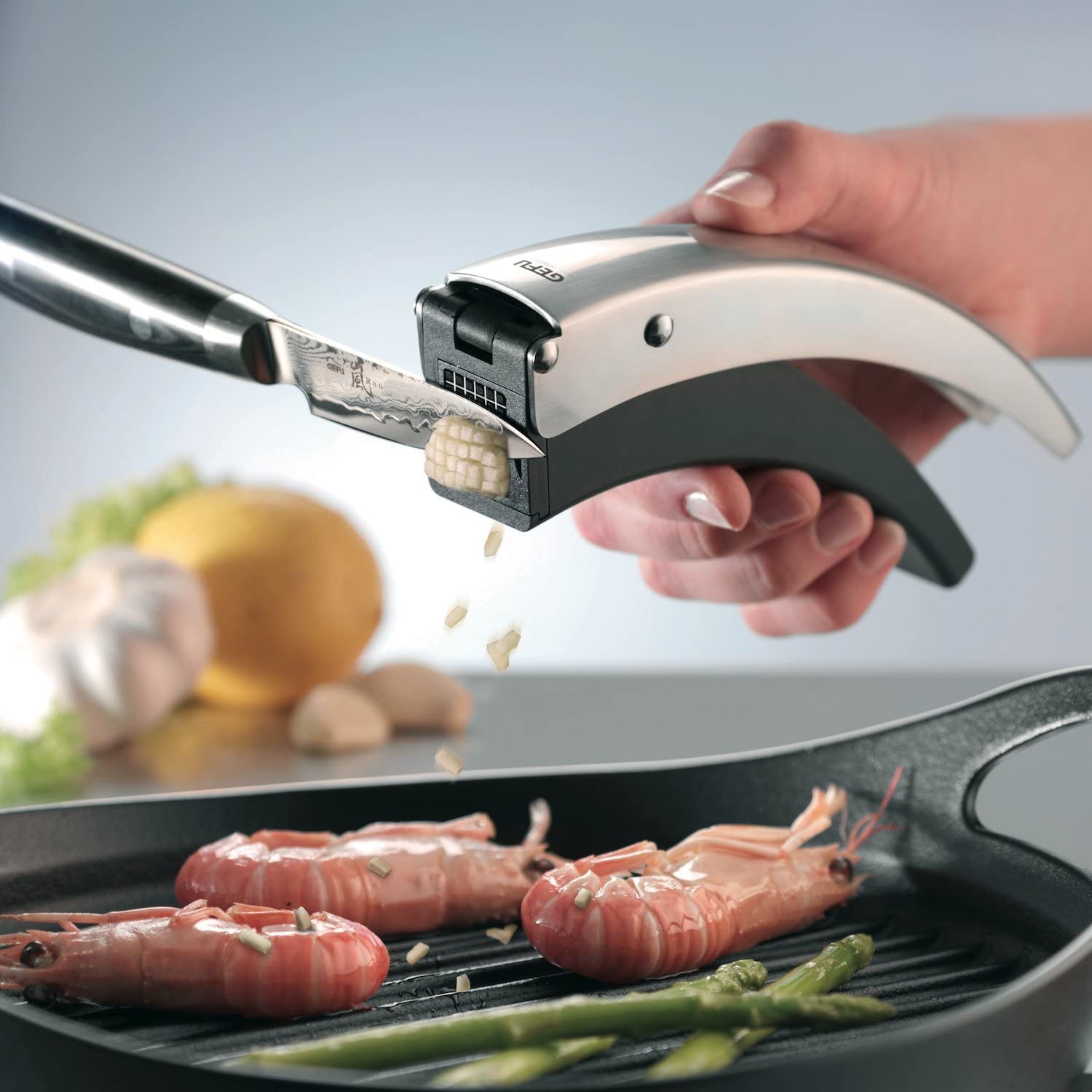 Gefu - Garlic Cutter - The Potlok